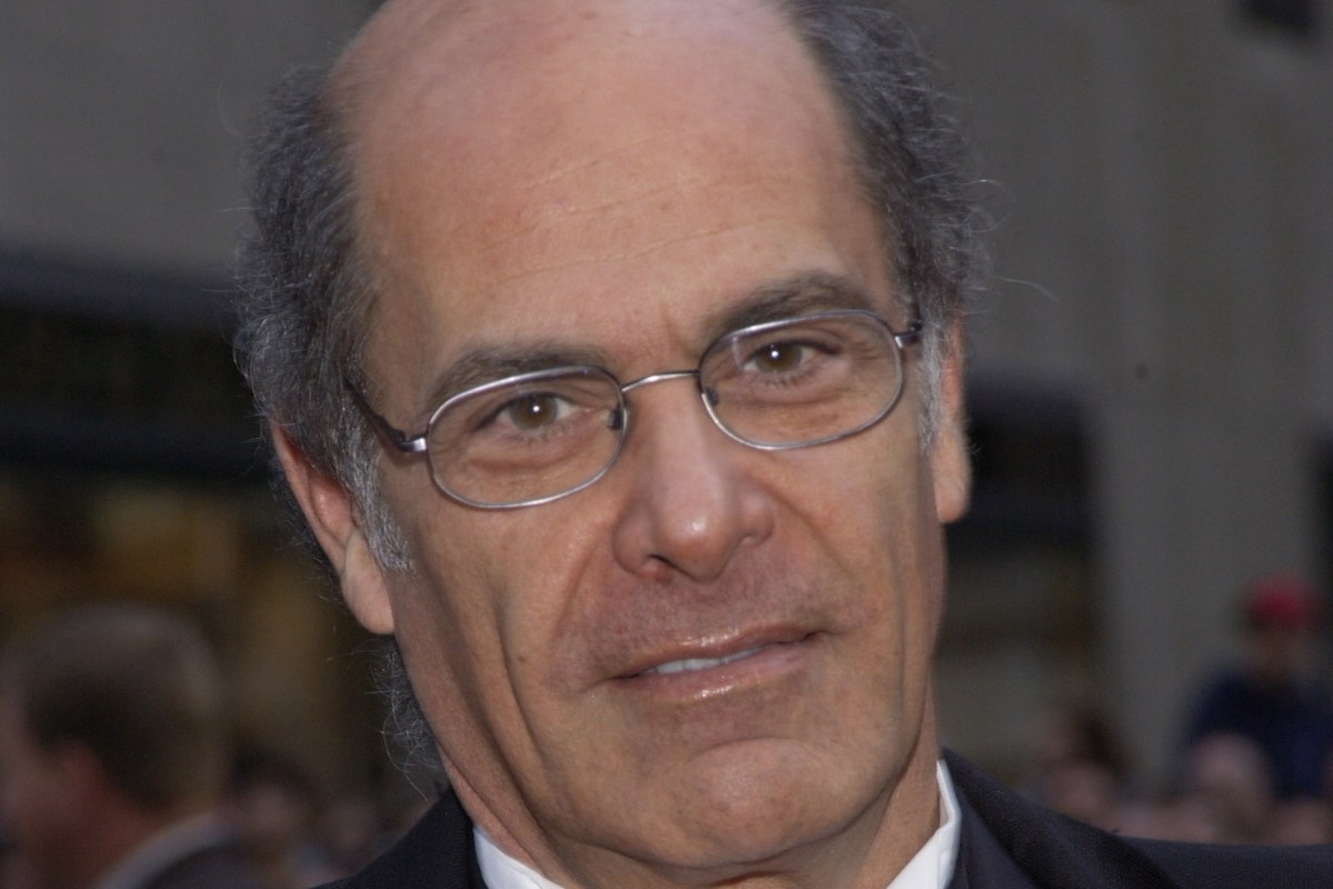 Morre, aos 82 anos, o ator Alan Rachins - PrimeiroJornal