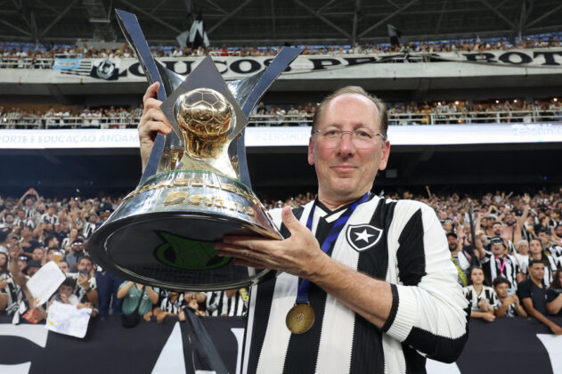 Botafogo recebe R$ 48,1 milhões por título brasileiro - PrimeiroJornal
