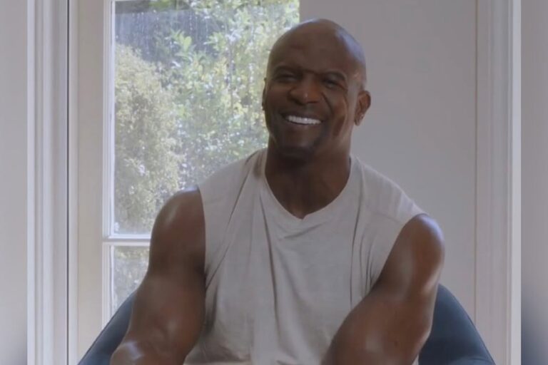 Terry Crews se emociona ao receber pôster de Cidade de Deus; veja ...